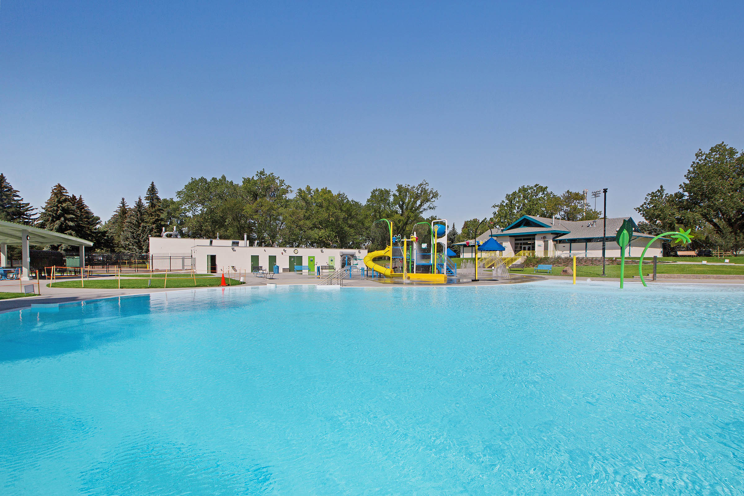 Recreation Excellence-Henderson Lake Outdoor Pool | Official Virtual ...