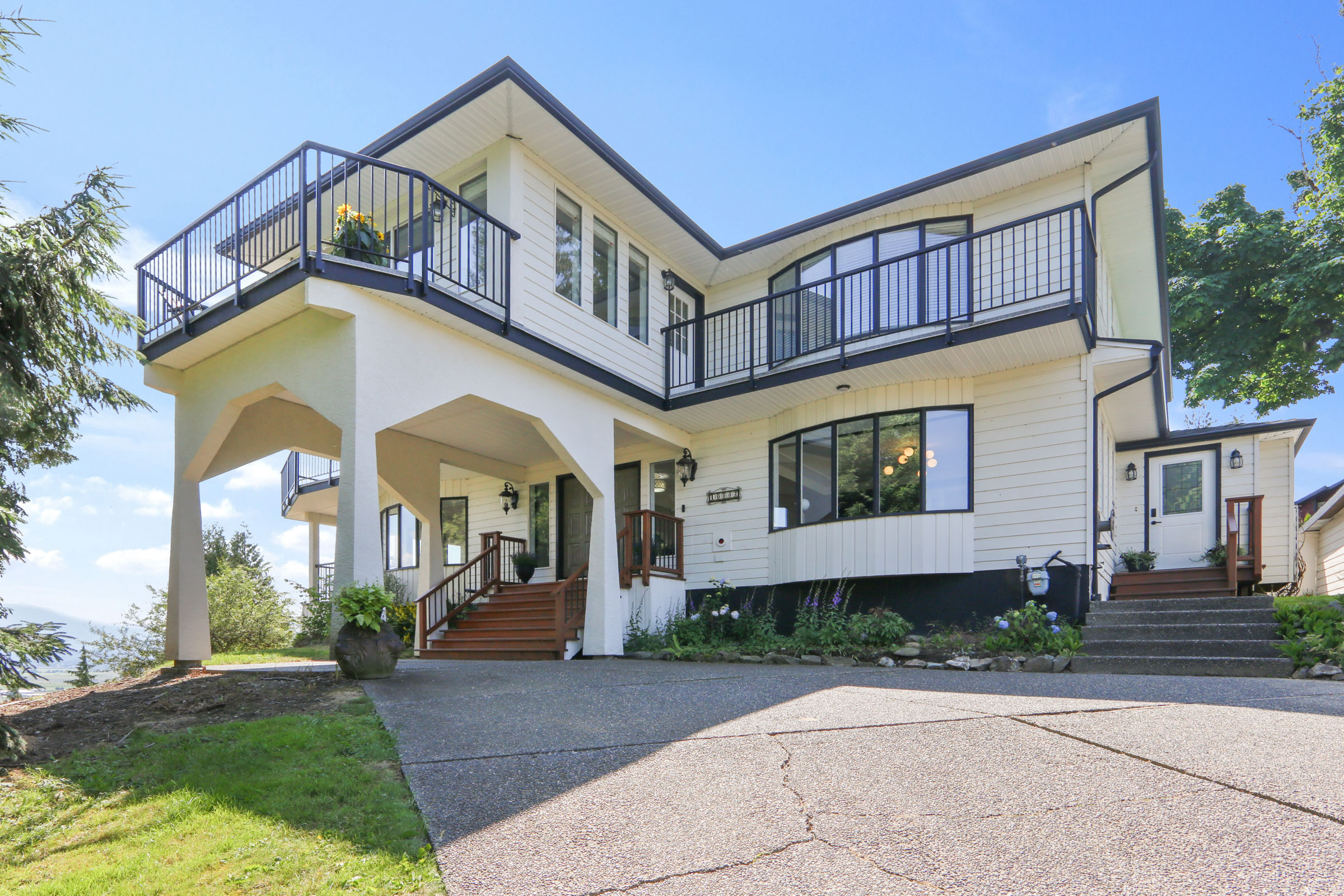 10002 Falcon Cres, Chilliwack, BC